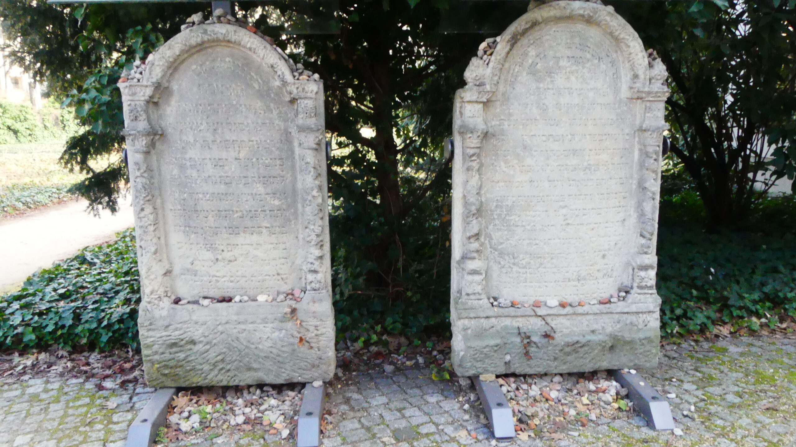 LOS CINCO CEMENTERIOS JUDIOS DE BERLIN – Mundo Judio